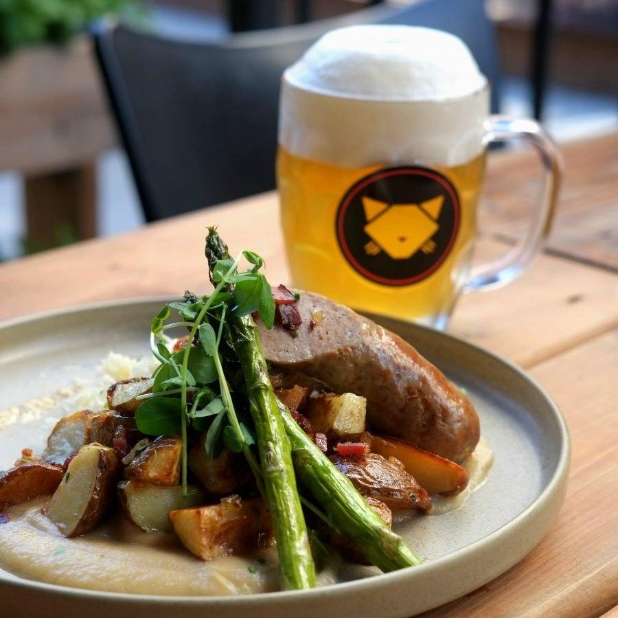Local Beers and Microbreweries in Quebec City: The Must-Visit Spots